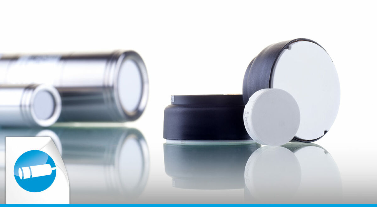 Capacitive ceramic pressure sensor for measuring levels